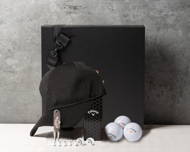 The perfect golf lovers gift set that he'll love no matter what